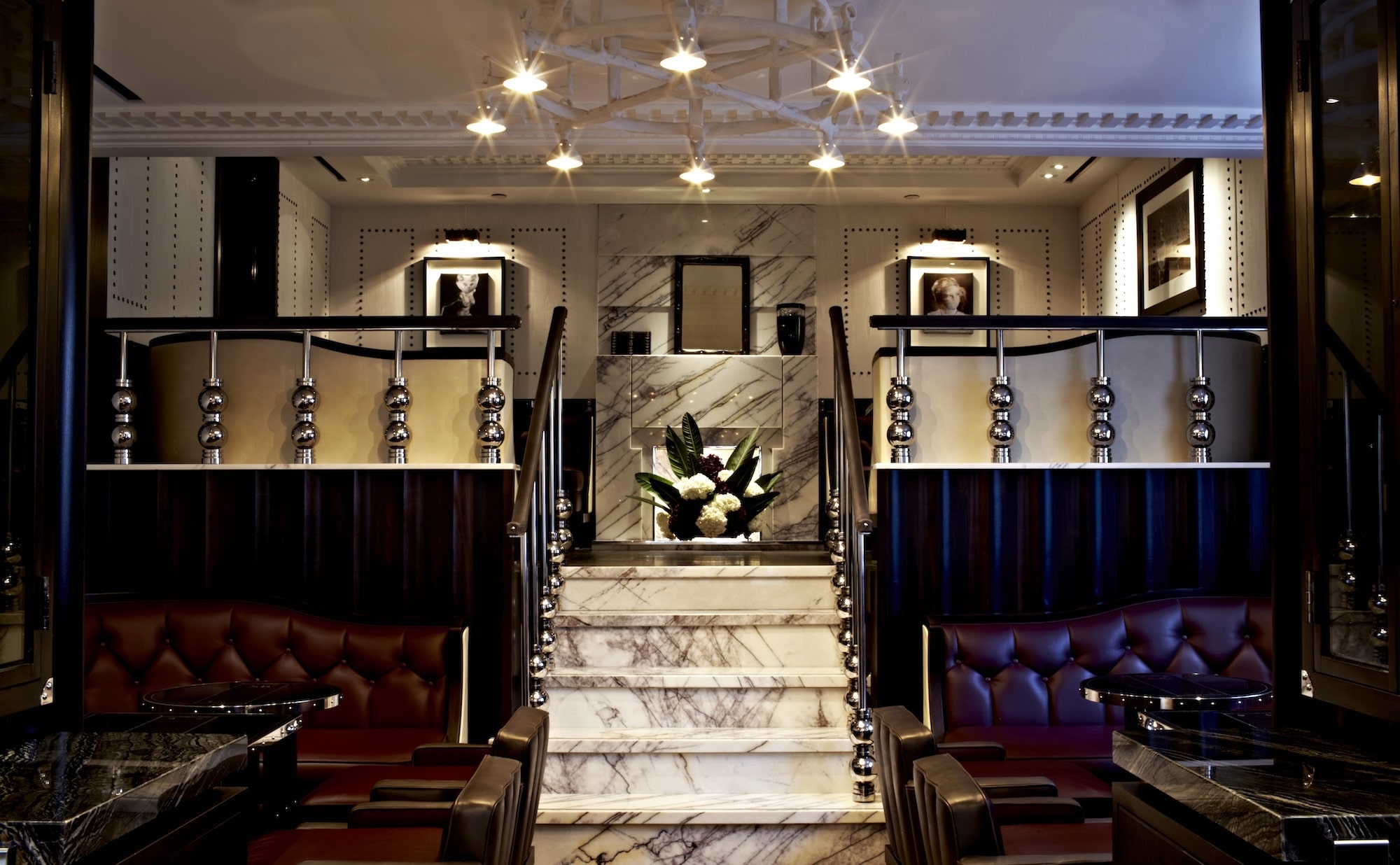 The 13 Best Bars in Mayfair: From Cosy Cocktails to Literary Libations
